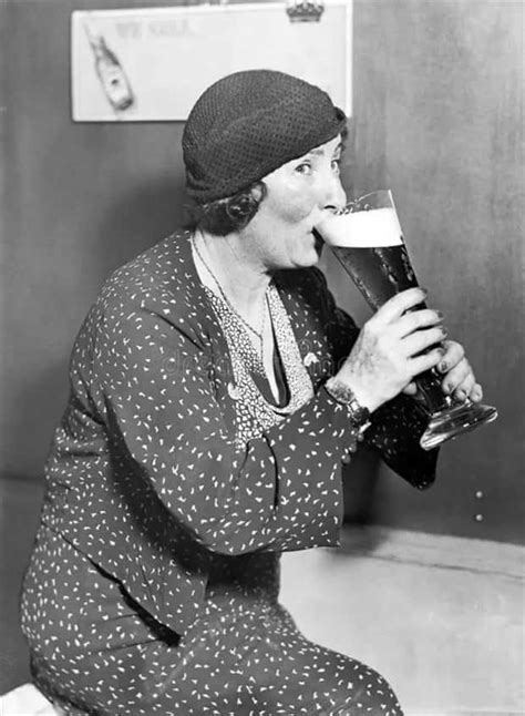35 Vintage Photos Featuring Drunk People Klykercom