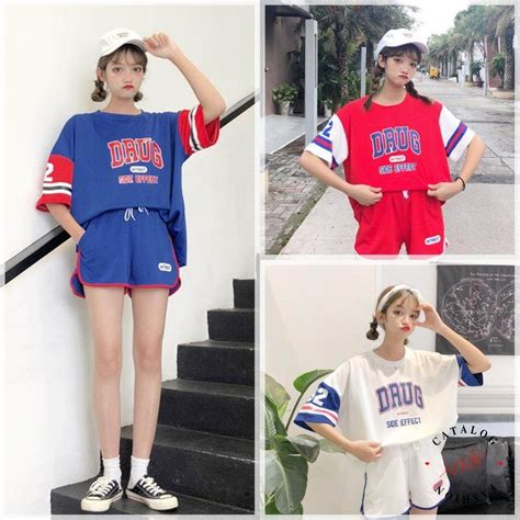 ꕥcatalog Fashionꕥ ชุดเซ็ตสไตล์เกาหลี เสื้อแขนสั้นโอเวอร์ไซส์สกรีนลาย Drug กางเกงขาสั้นเอวยางยืด
