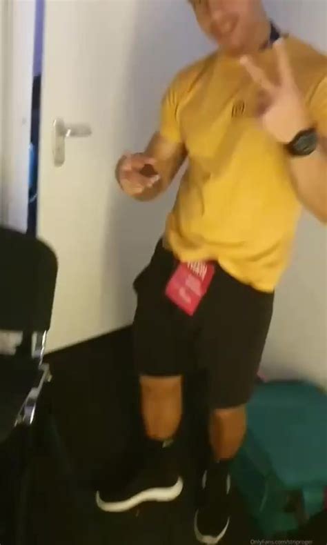 Showing Off Big Package ThisVid Com