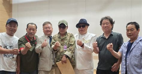 박정희·육영수 다큐영화 그리고 목련이 필 때면 첫 시사회 성황