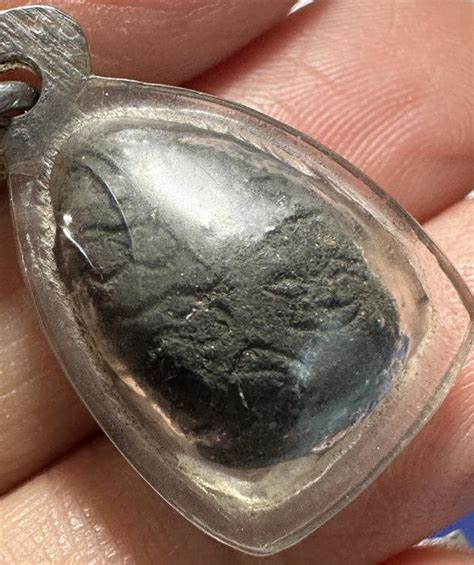 พระผงคลุกรักแจกแม่ครัว ล ป ศุข หลังยันต์ Ennxo