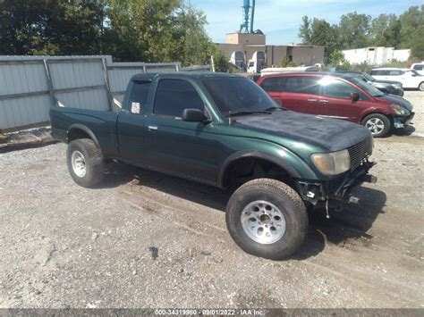 Vin 4tawn72n7yz672170 Toyota Tacoma 2000 Historia Del Auto Statvin