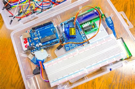 【これから始めるarduino】elegoo Arduinoスターターキットを比較！多くの作例を試せる『arduinoスターターキット』から