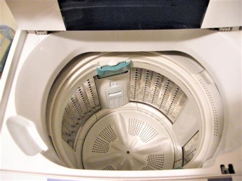 洗濯機から水漏れした際にやるべきこととは原因や応急処置方法修理方法や修理費用の相場について解説ガス水まわり修理東京23区東部のお