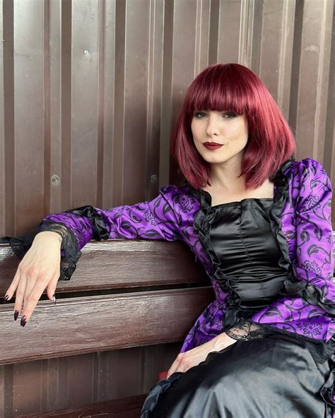 Elena Larina Picture