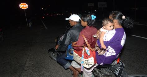 Pasca Gempa Mentawai Warga Mulai Berangsur Pulang Okezone News