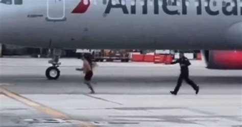 Shirtless Man Arrested After Running Onto Tarmac At Lax Cbs Los Angeles