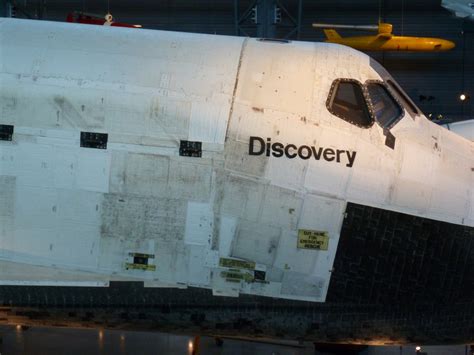 Pictures Space Shuttle Discovery At The Steven F Udvar Hazy Center Takeoff Junkie