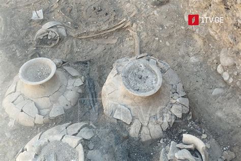 სოფელ ქვემო ნიქოზში შუა ბრინჯაოს ხანის სამარხი აღმოაჩინეს 1tv