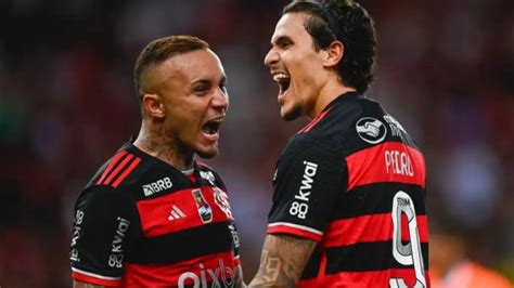 Com Desfalque Na Zaga Confira A Provável Escalação Do Flamengo Contra