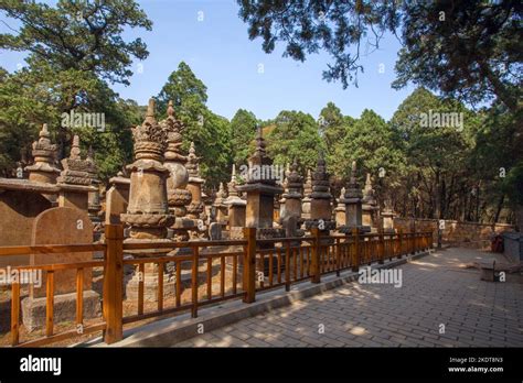 Lingyan Temple Nine Mountain Stock Photo Alamy