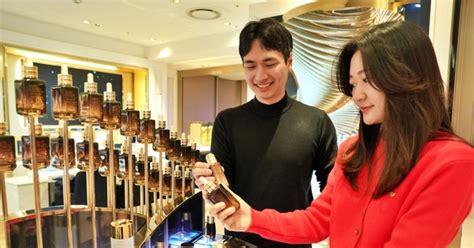 롯데百 3월 화장품 성수기 맞아 뷰티·선물 할인행사 진행