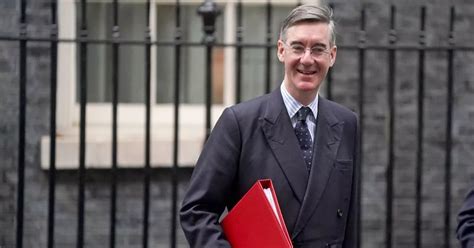 Jacob Rees Mogg Mp Cleared Of Wrongdoing Over Undeclared Loans Somerset Live