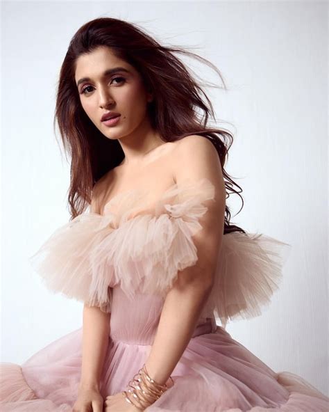 Nidhi Shah Rindiancelebscenes