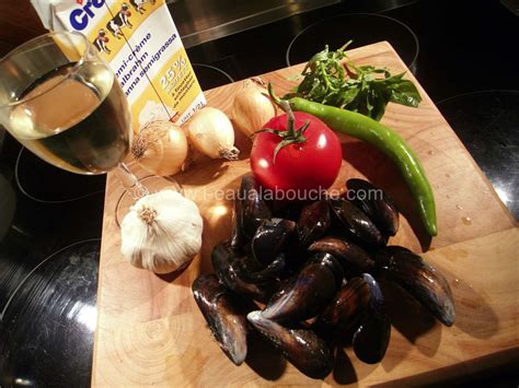 Moules À La Crème De Tomate Leau à La Bouche