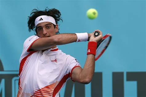 Bellucci cai na estreia do Masters de Roma Vírgula