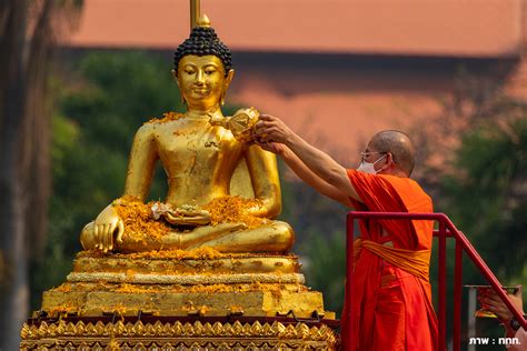 หนึ่งปีมีครั้ง สรงน้ำ “พระพุทธสิหิงค์” เสริมสิริมงคล สงกรานต์เชียงใหม่