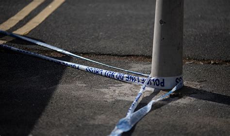 London Stabbing Isleworth Knife Crime Leaves Victime In Critical