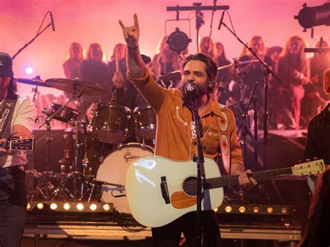 Thomas Rhett Did Fans Sex Reveal And Welcomed Them Into Special Club