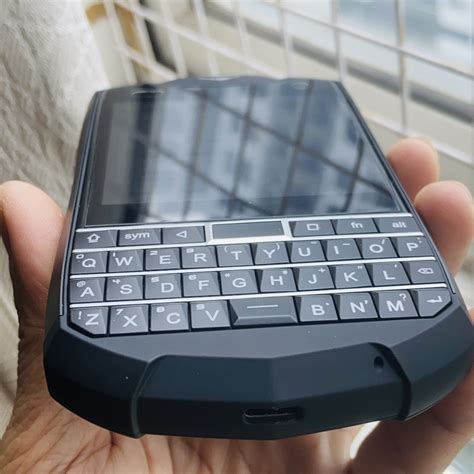 Điện thoại Unihertz Titan Pocket Chính hãng giá rẻ