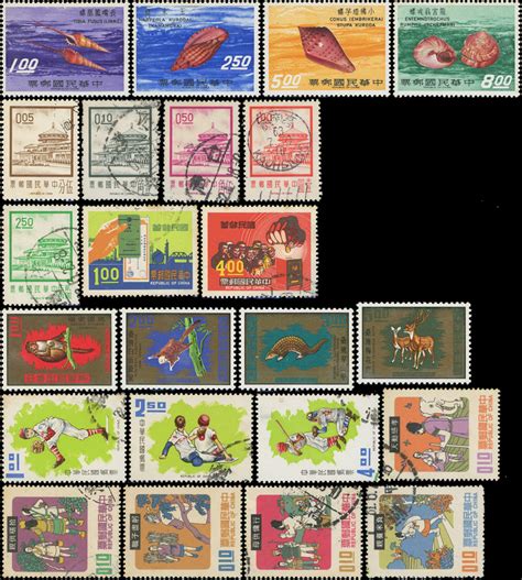 蟠龍拍賣網 台灣1957 1978年舊票收藏一冊 大部分成套 少數新票 重點有 故宮古畫 一 47年版花卉及蝴蝶 50年風景 53年水果