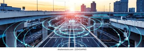 현대 도시 고속도로와 통신 네트워크 개념 스톡 사진 2354164965 Shutterstock