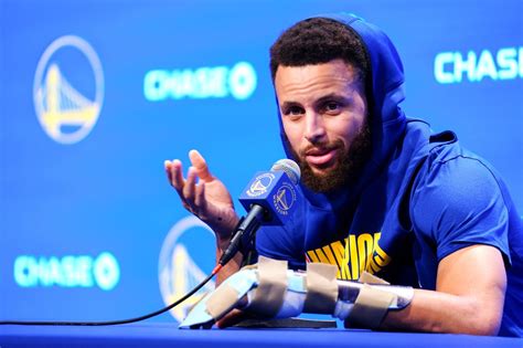 Alleged Steph Curry Nude Pictures Leak On Twitter