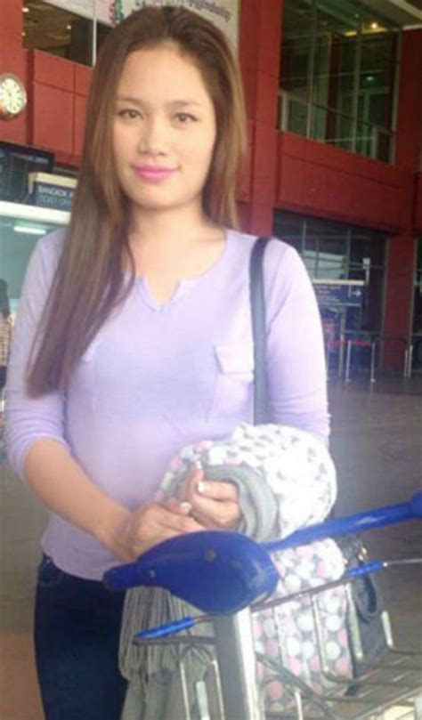 កែវ ច័ន្ទសម្ផស្ស អូស វ៉ា លី ឡើង យន្ត ហោះ ទៅ អាមេរិក ស្ងាត់ ៗ Khmerload