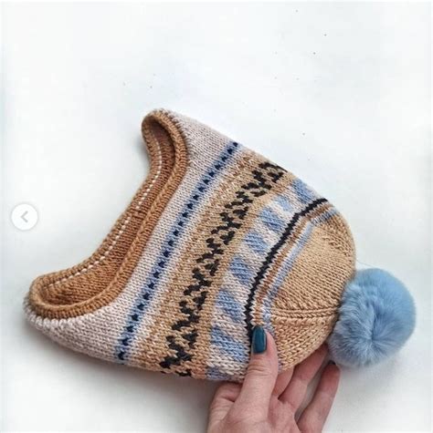 Двойная шапка с ушками спицами Описание от Foresty Knitting