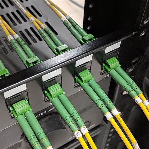 16 Port LC LC APC Singlemode 9u Duplex Patch Panel 19 Rackmount 1U