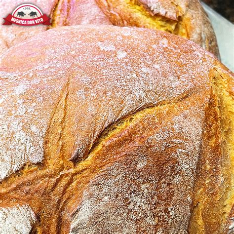 Small Bread Under The Oven PeČeno Meso Dostava