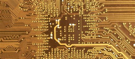 Quantum Computing Hardware And Software Pcqt