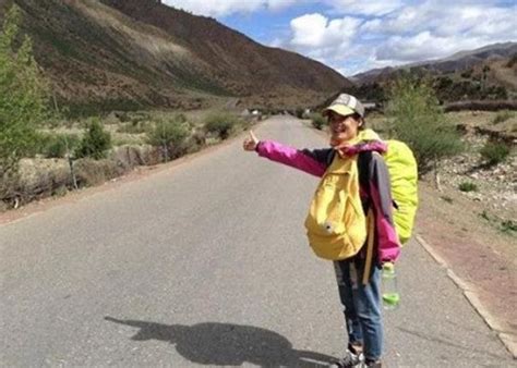 川藏線「窮游女」真實搭車路，並沒有想像的很順利 每日頭條