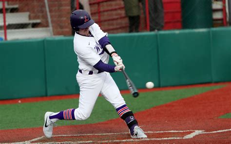 Brian Cromwell Baseball Linfield University Athletics