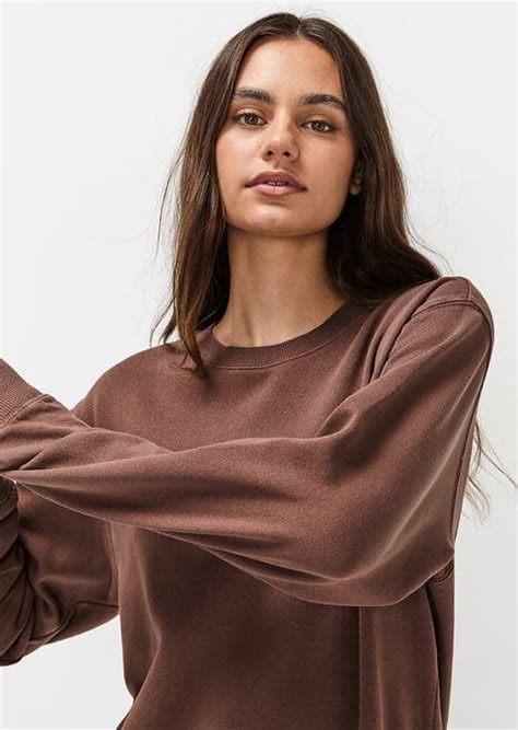 Basic Classic Crew Ghanda Clothing