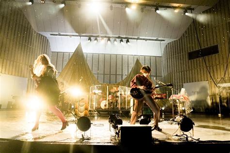 Glim Spanky、メジャーデビュー10周年を記念した日比谷野音オフィシャルレポート｜ニフティニュース