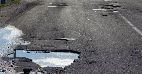 Persisten Los Baches En Toluca Ciudadanos Exigen Soluciones