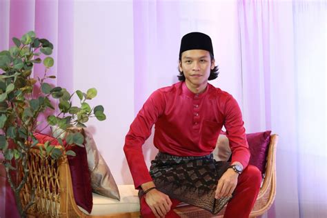 Getaran Selebriti Anggota Kumpulan Dolla Iaitu Angel Kena Serang Peminat Fanatik Gara Gara