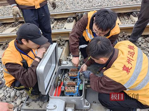 浩吉铁路江陵站扩能，全年运能将提升600万吨 极目新闻