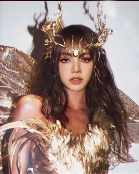 Lisa Edit Ünlüler Kızlar Şarkıcılar