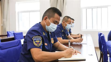 保山支队召开“庆中秋·迎国庆”廉洁过节集体约谈会澎湃号·政务澎湃新闻 The Paper