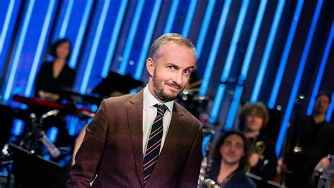 Böhmermann bezweifelt dass Welt früher besser war nw de