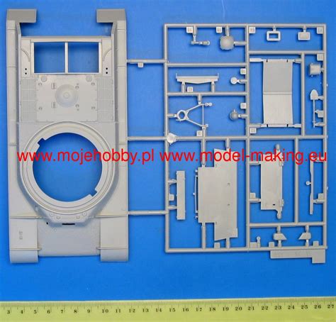 soviet heavy tank js 1 js 2 plus soviet motor rifles troops berlin 1945 dragon 9108