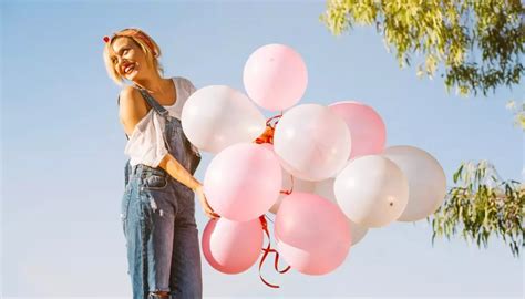 Difference Between Helium And Air Filled Balloons Balloonlab