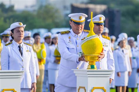 ดีเอสไอ ร่วมริ้วขบวนถวายพานพุ่มราชสักการะ ถวายราชสดุดี และถวายบังคม ในวันคล้ายวัน