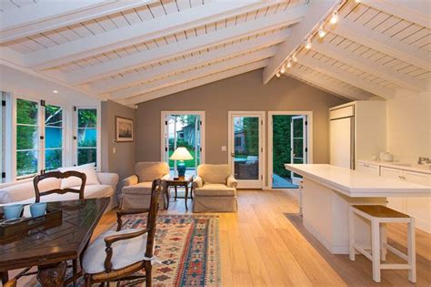 Inside Leonardo Dicaprios 1735 Million Malibu Beach House