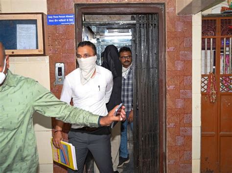 Mumbai Murder Another Twist Accused Manoj Sane Claims He Is Hiv