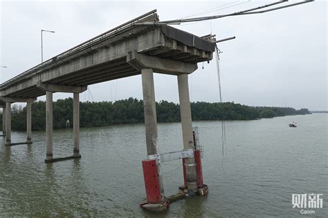 Gallery Partial Bridge Collapse Kills Five Caixin Global