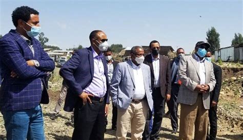ምክትል ጠቅላይ ሚኒስትር አቶ ደመቀ መኮንን በደብረብርሃን የልማት ስራዎችን እየጎበኙ ነው ኢዜአ አማርኛ Ena
