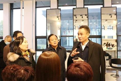 中原银行总行领导到瑞贝卡参观指导 搜狐大视野 搜狐新闻